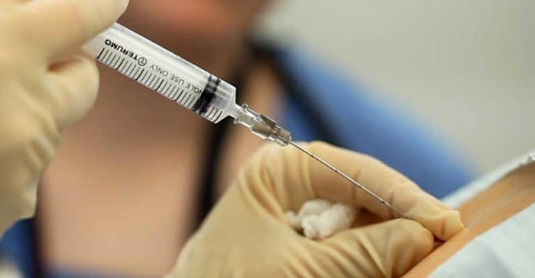 O que é anestesia raquidiana e quais os efeitos colaterais?