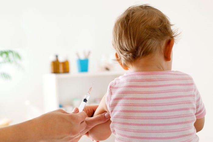 Vacina Tetravalente: Para que serve e reações adversas