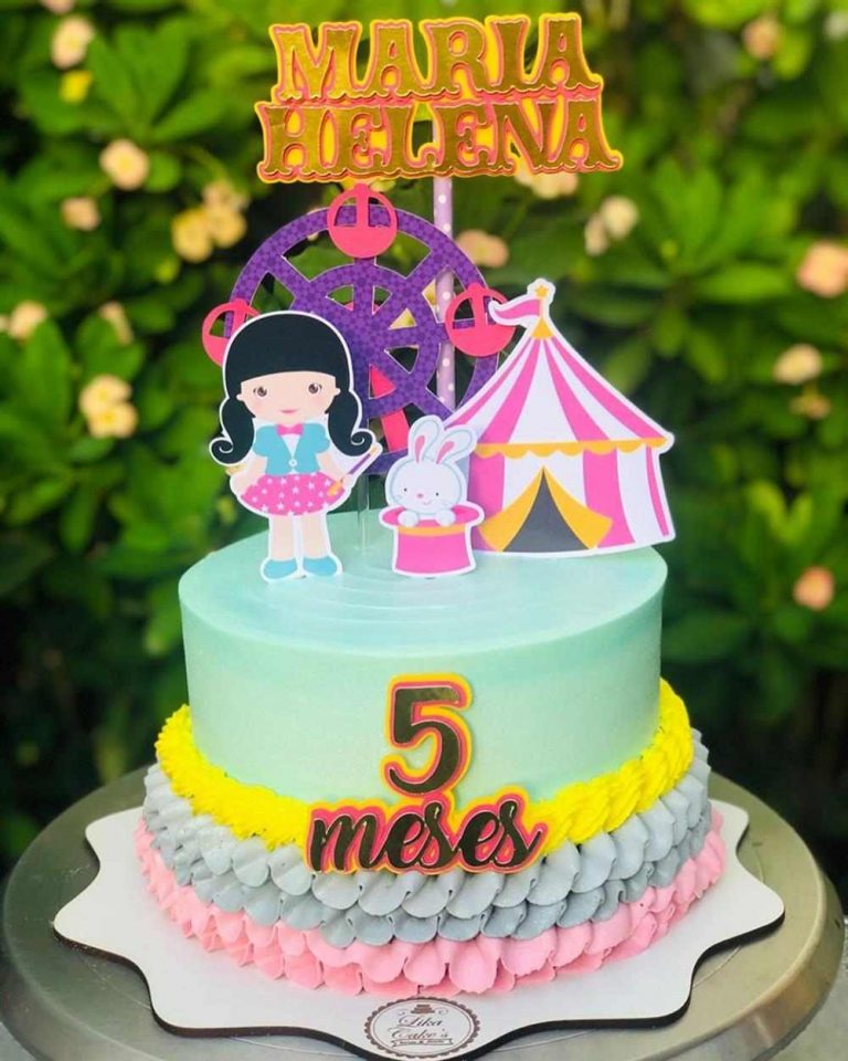 Bolo Mesversário: + 105 fotos e ideias de temas fofos e divertidos Bolo Mesversário: + 105 fotos e ideias de temas fofos e divertidos